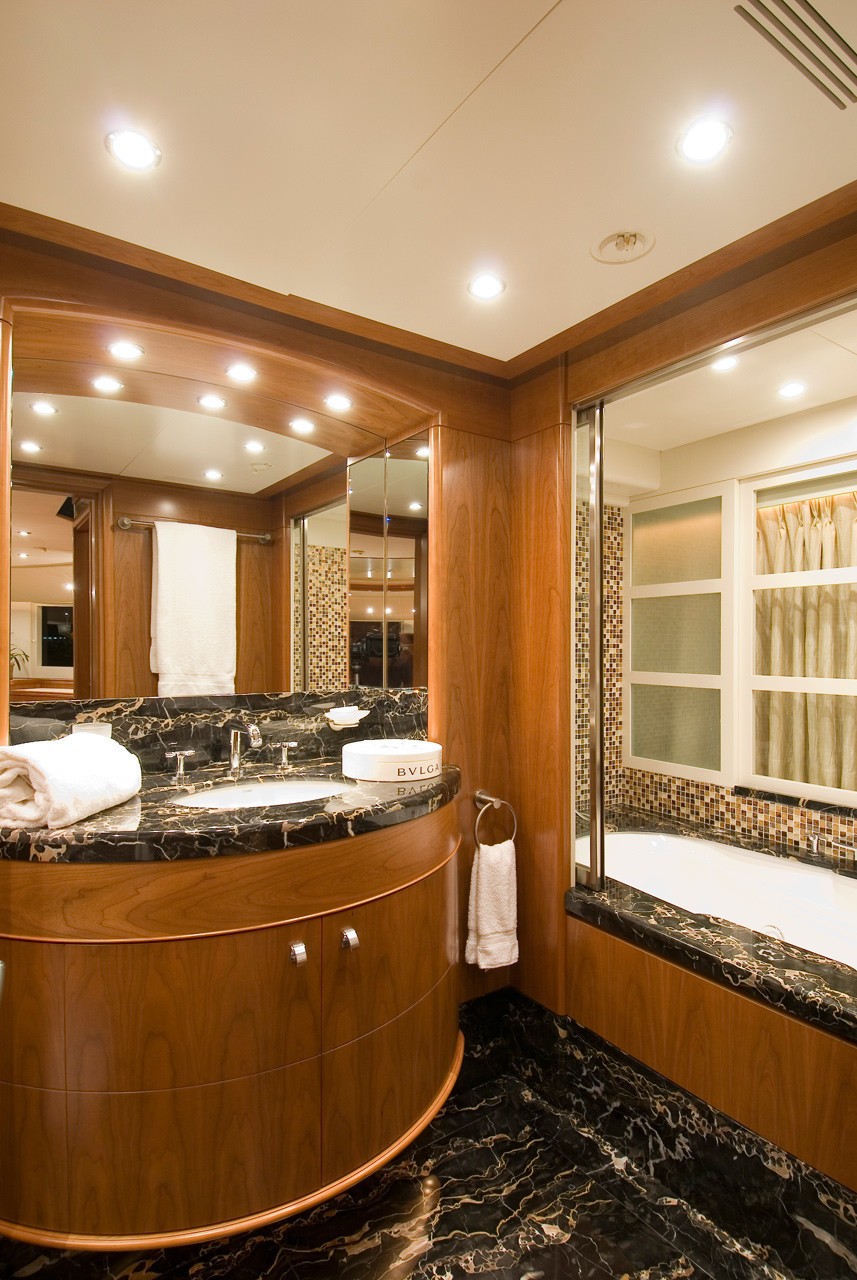 Yacht BLUE VISION, Benetti Yachts | CHARTERWORLD Luxury Superyacht Charters